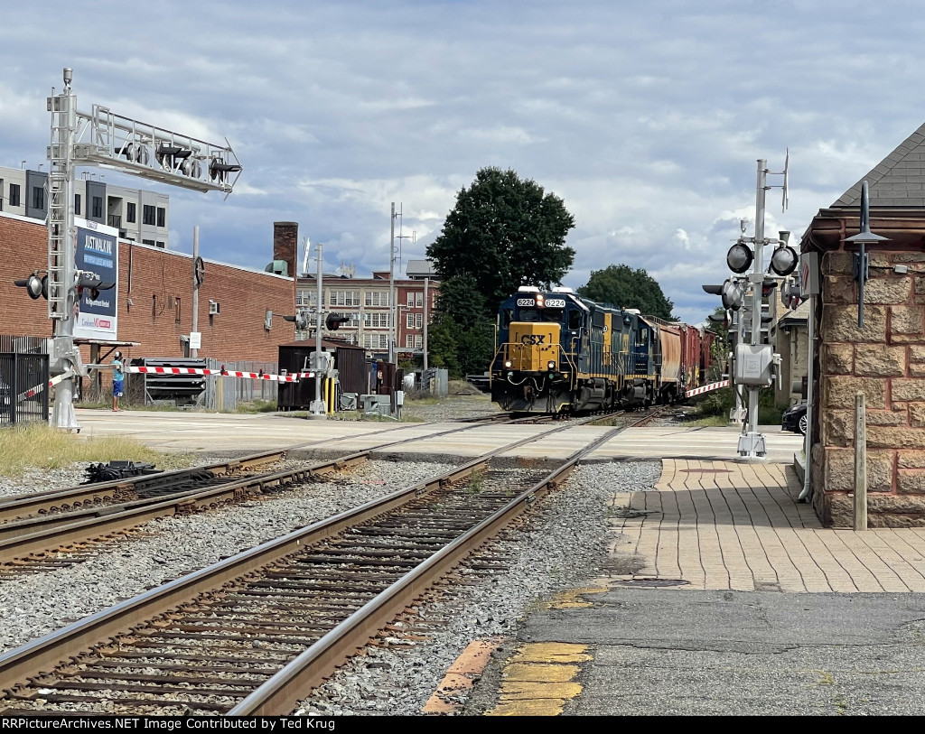 CSX 6224 & 6249